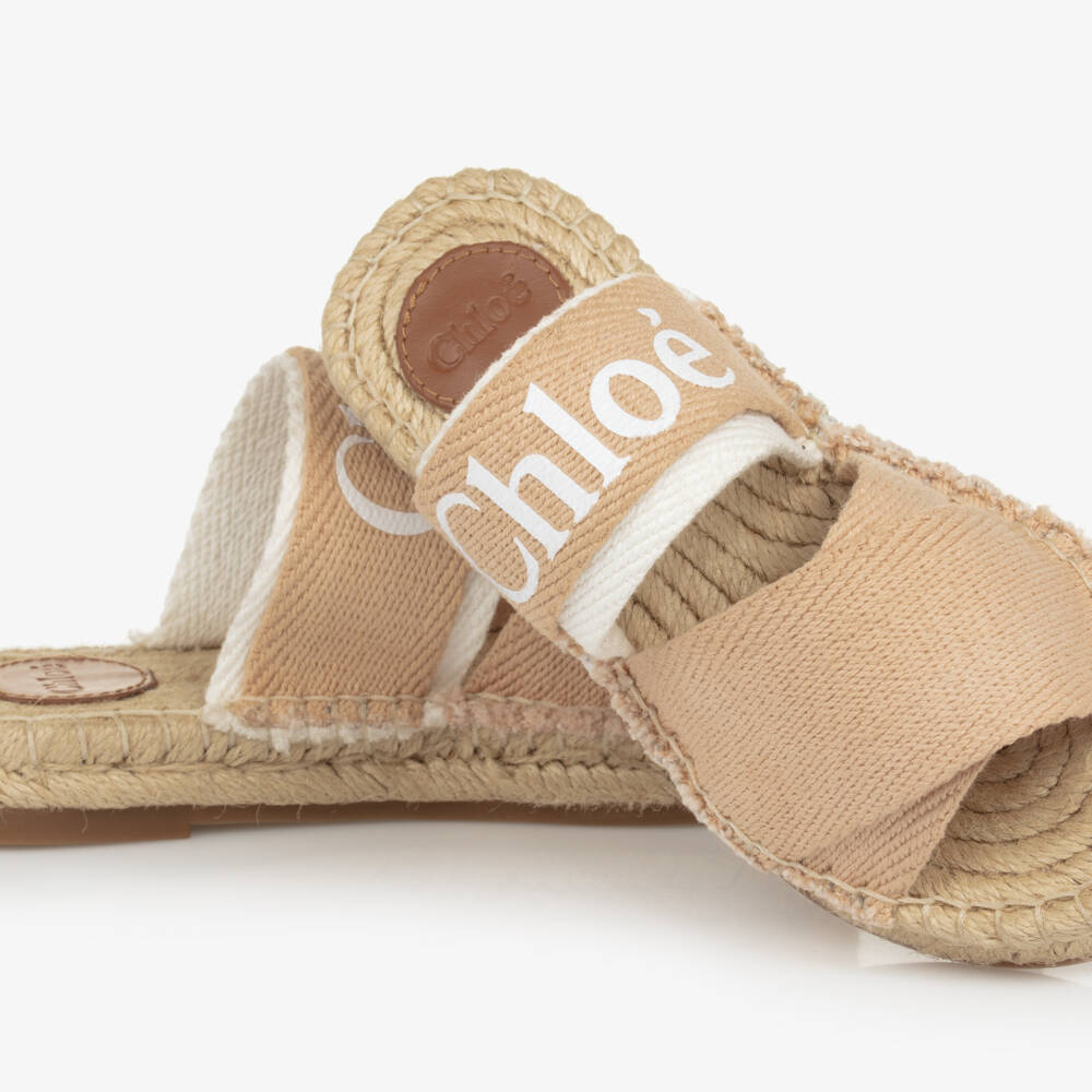 Chloé - Girls Beige Webbed Logo Sliders | Childrensalon
