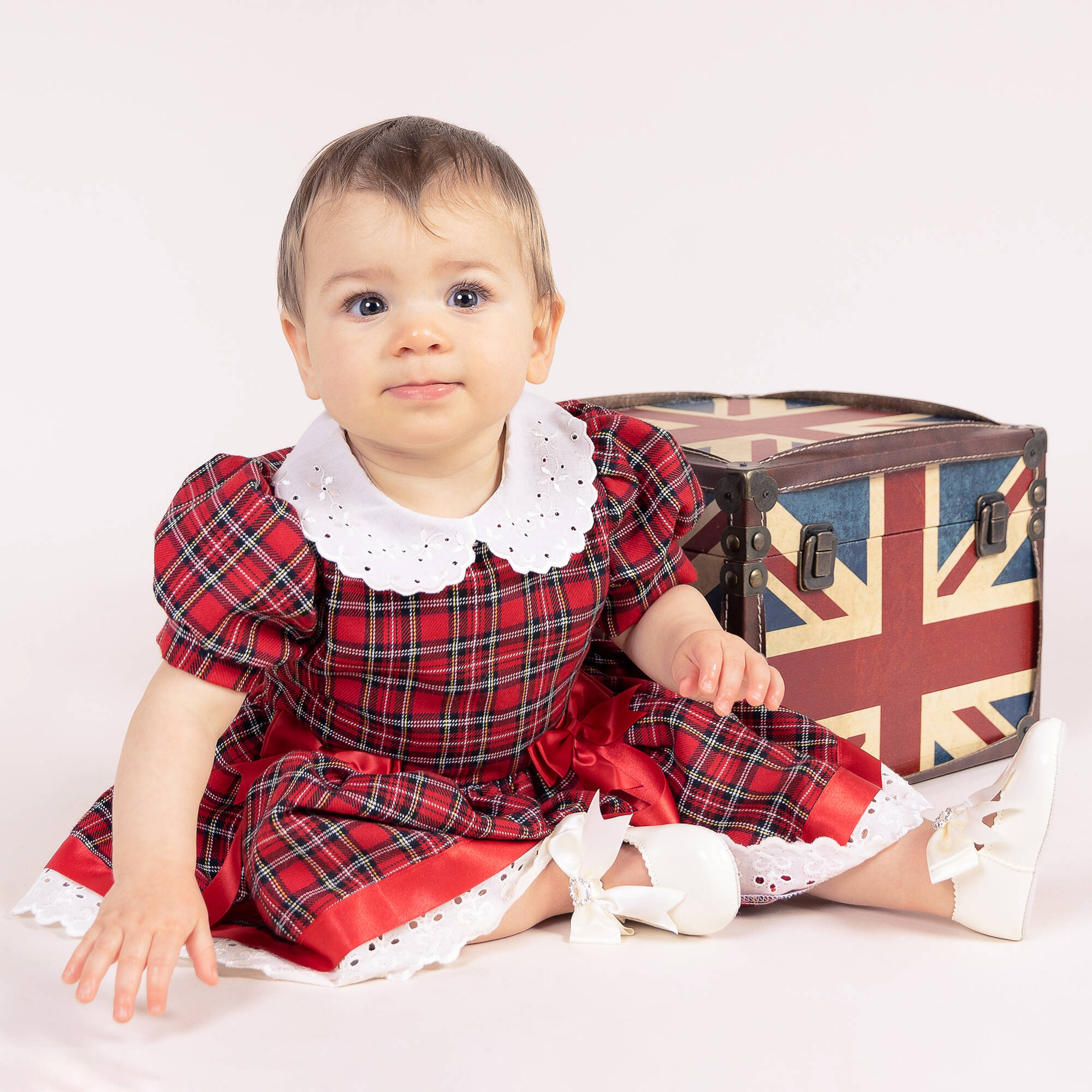 Early Days - Baby Girls Ivory Patent Pre-Walker Shoes with Bow ...